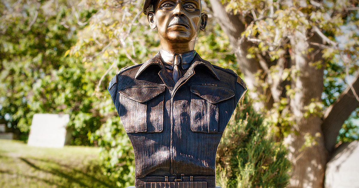 Buste de Paul Triquet - Art public de la Ville de Québec